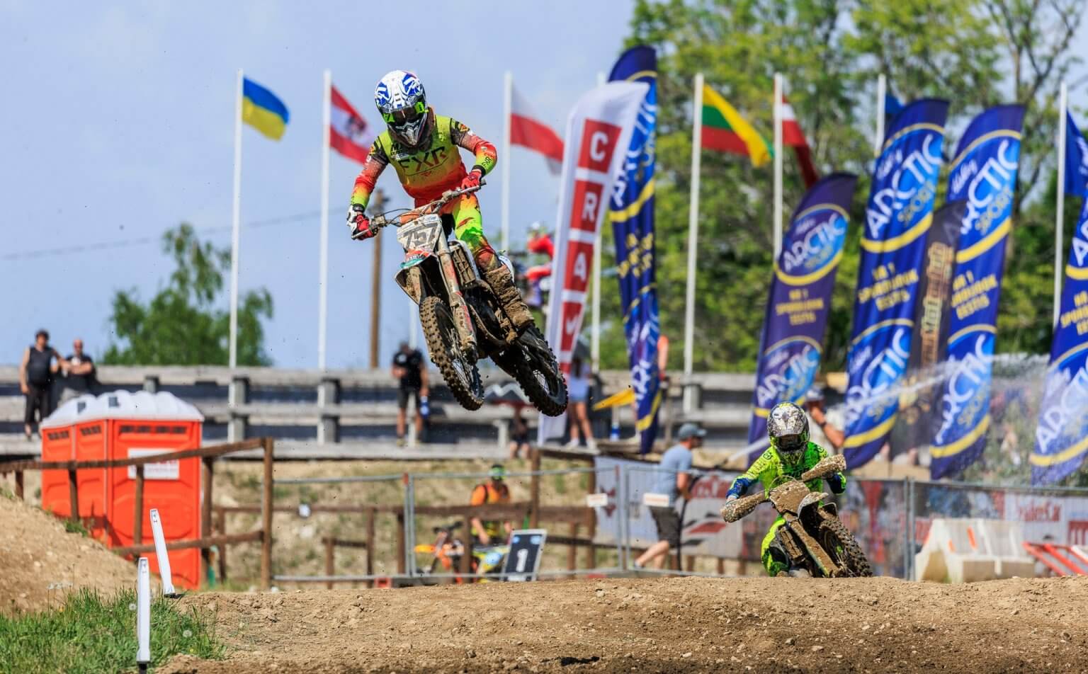 Latviešu jaunie motokrosa talanti dodas uz pusfinālu Lietuvā - LaMSF.lv